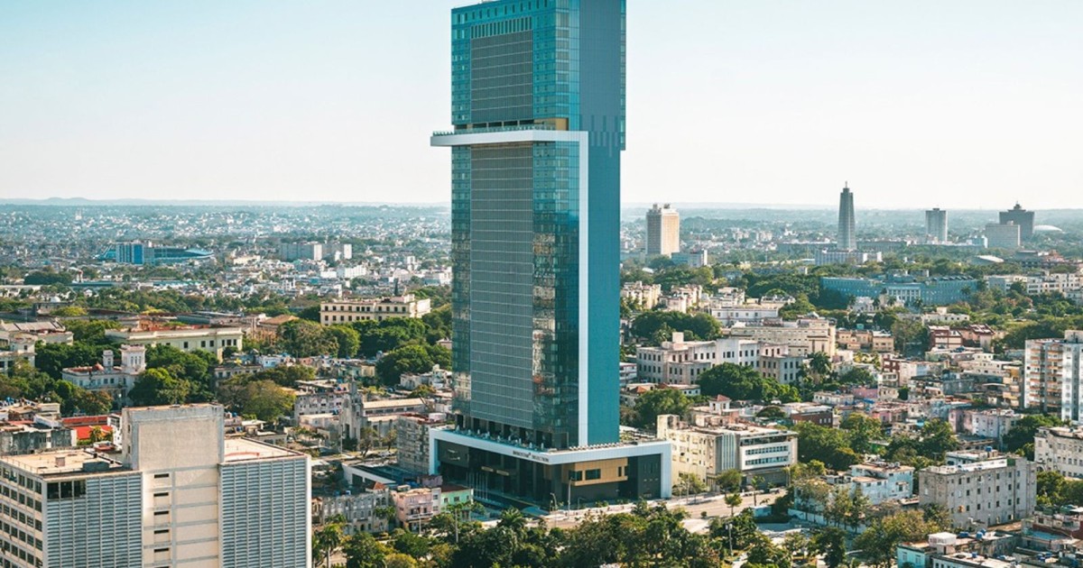 Inauguran en una Cuba en crisis el Iberostar Selection La Habana, el polémico hotel de la Torre ...